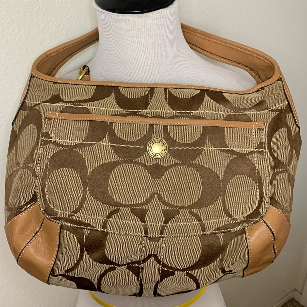 Coach Signature Purse - Gem